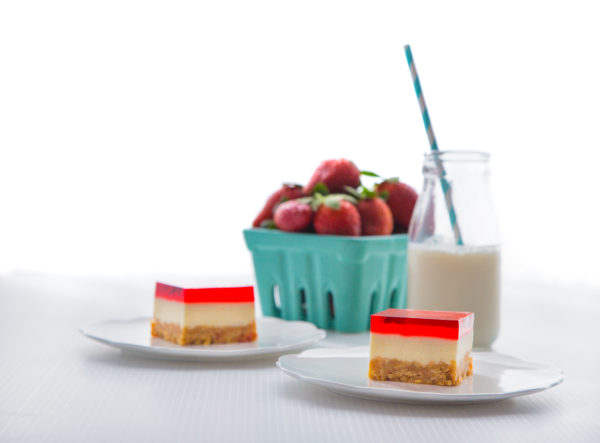 Cheesecake Jelly Slice Recipe | Hansells Baking New Zealand